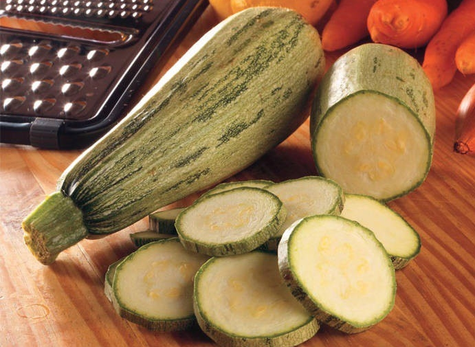 Abobrinha Emagrece ou Engorda? Como Consumir, Benefícios! – Celeiro do ...